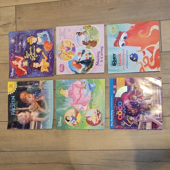 Disney | Toys | Lot Of 6 Disney Books Princess Frozen Coco Finding Dory ...